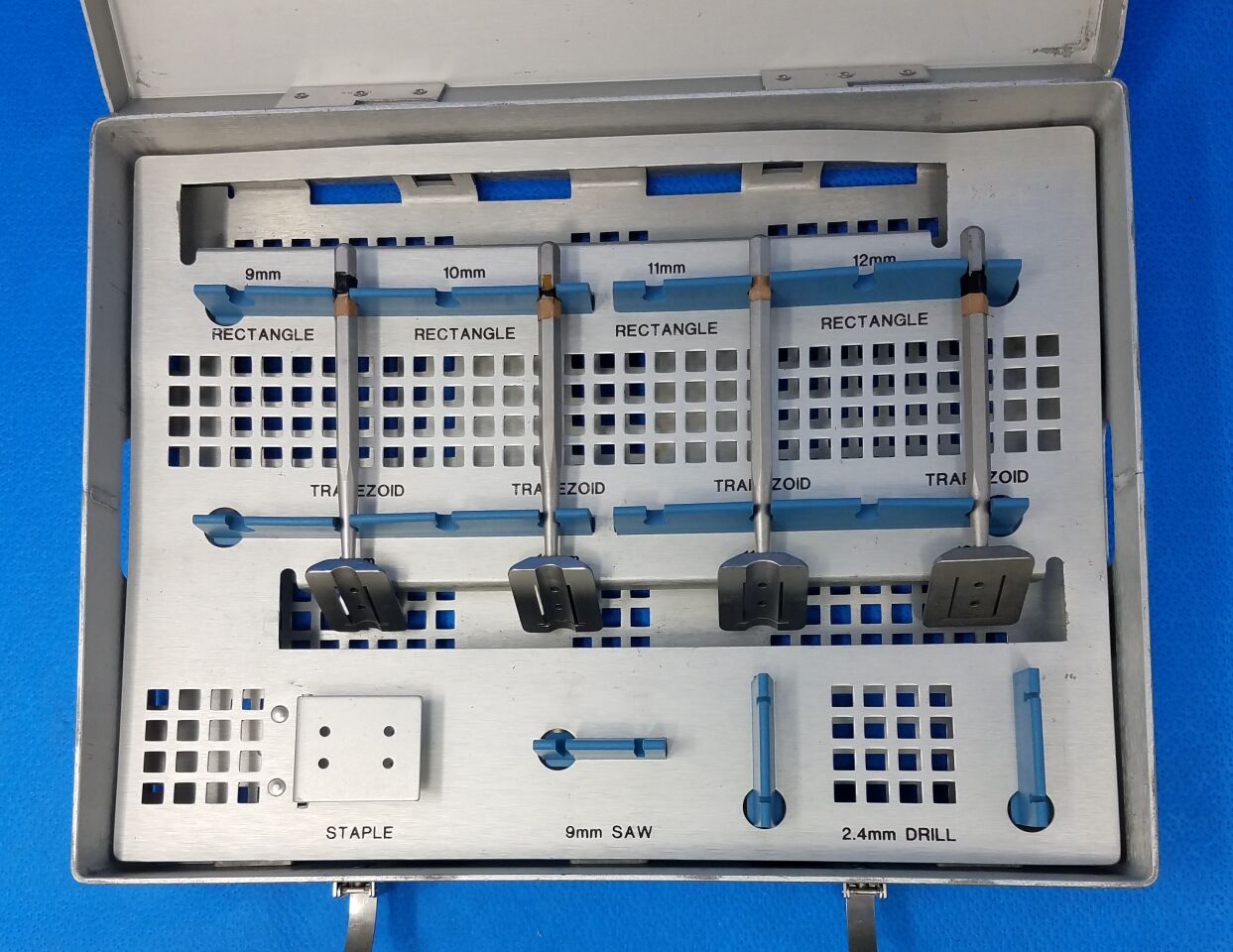 Used CONCEPT Graft Guide set Graft Guide Set Surgical Instruments For ... Used CONCEPT Graft Guide set Graft Guide Set Surgical Instruments For ...